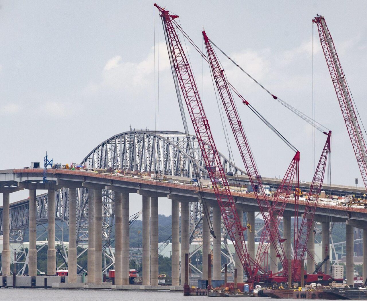 Express-Tek relocates 20,000 feet of fiber to the new Nice/Middleton Bridge